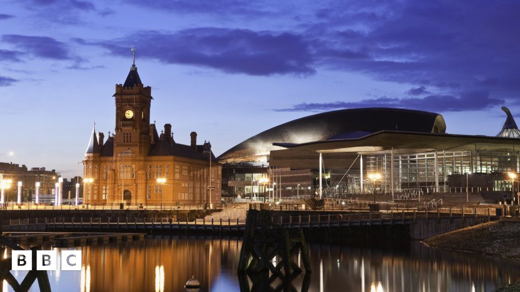 Cardiff named UK's first 'child friendly city' - BBC Newsround