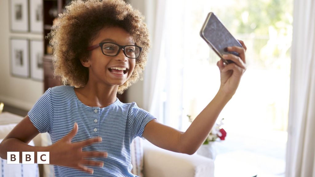 Filming tips for Newsround - BBC Newsround