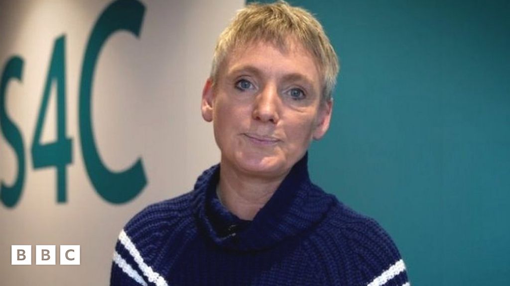 Siân Doyle: 'Angen i fwy o ferched Cymru elwa o weithio dramor' - BBC ...