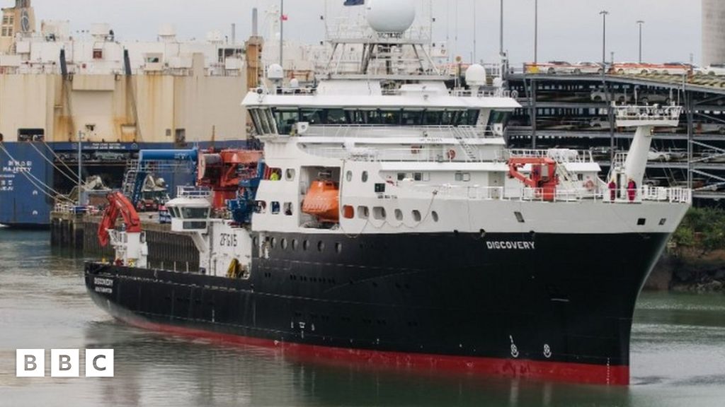 RRS Discovery: British research vessel sets sail to find new sea life ...