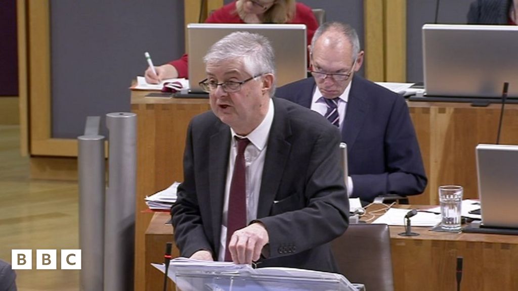 Llythyr yn annog Drakeford i gefnogi refferendwm arall - BBC Cymru Fyw