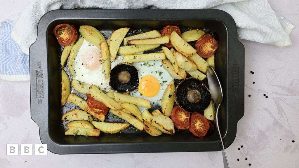 Pedwar rysait rhad i'ch cynhesu gaeaf yma - BBC Cymru Fyw