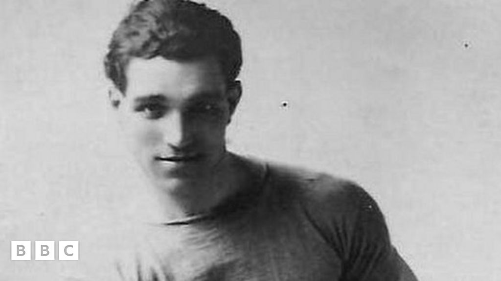 Fred Dyer: Y bariton a bocsiwr - BBC Cymru Fyw