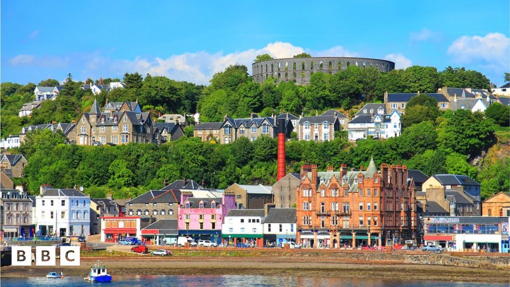 City status: 39 towns competing to become a city - BBC Newsround