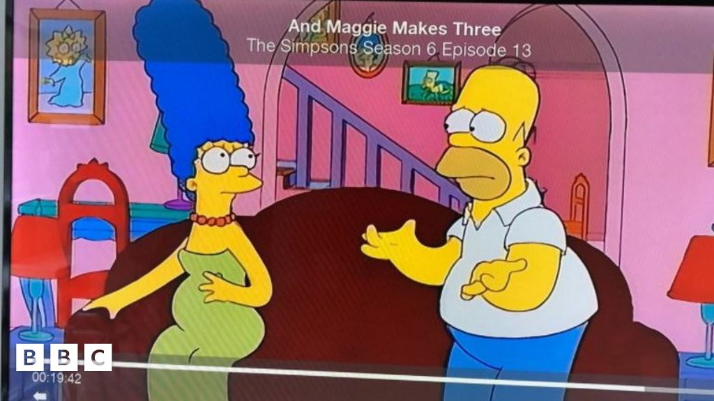 The Simpsons: Producer points out an error in the cartoon! - BBC Newsround