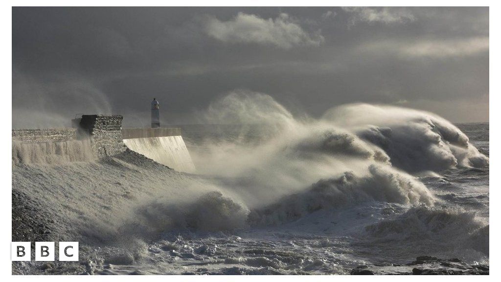 Stormy weather for parts of the UK - BBC Weather