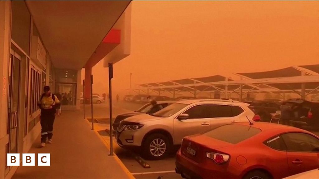Australia dust storm turns the sky red - BBC Newsround