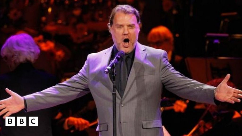 Syr Bryn Terfel yn anafu ei goes yn Sbaen - BBC Cymru Fyw