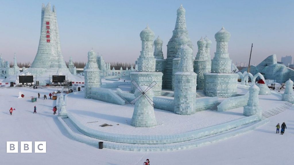 Disney's Frozen in real-life: Harbin Ice and Snow Sculpture Festival ...