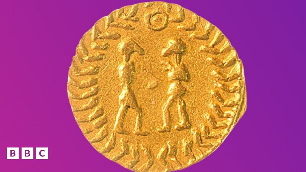 Anglo-Saxon: Gold coins from Anglo-Saxon era found in Norfolk - BBC ...