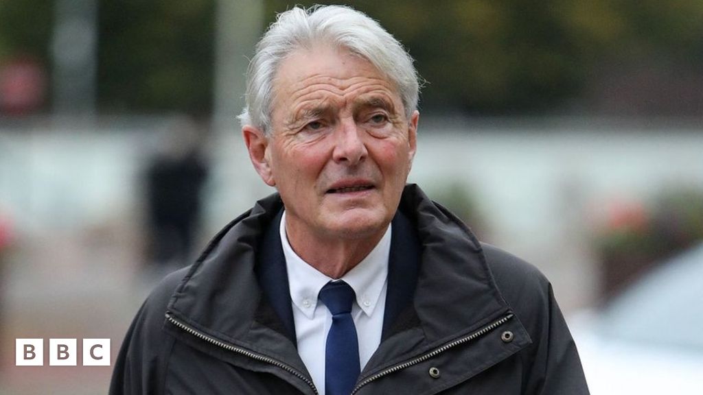 Marwolaeth Emiliano Sala: Dyn yn euog o beryglu awyren - BBC Cymru Fyw