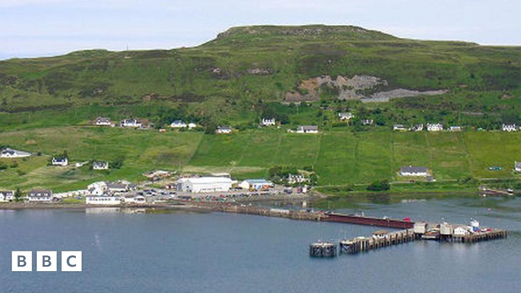 Gearan mu bhuaidh dìth aiseig air na Hearadh - Naidheachdan a' BhBC