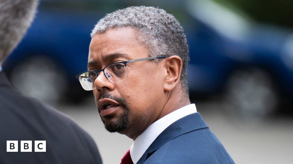 Prif Weinidog Cymru wedi ceisio rhwystro rhyddhau manylion ei lobïo ...