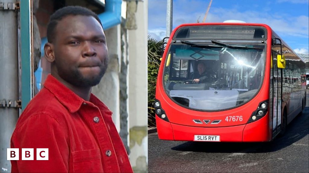 Pryder am ddiwedd cynllun teithio am ddim i ffoaduriaid - BBC Cymru Fyw