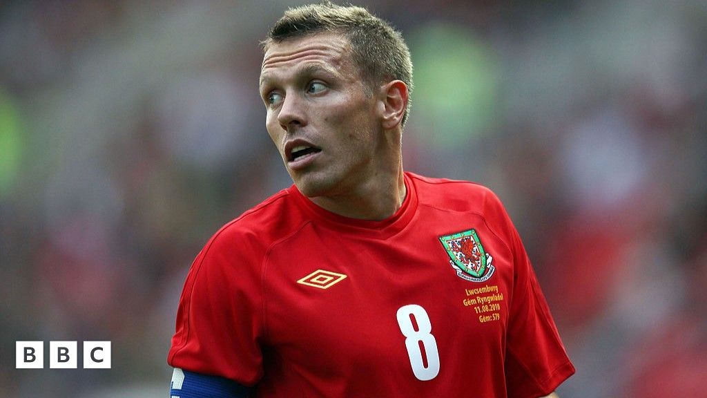 Craig Bellamy: Pwy ydy rheolwr newydd Cymru? - BBC Cymru Fyw