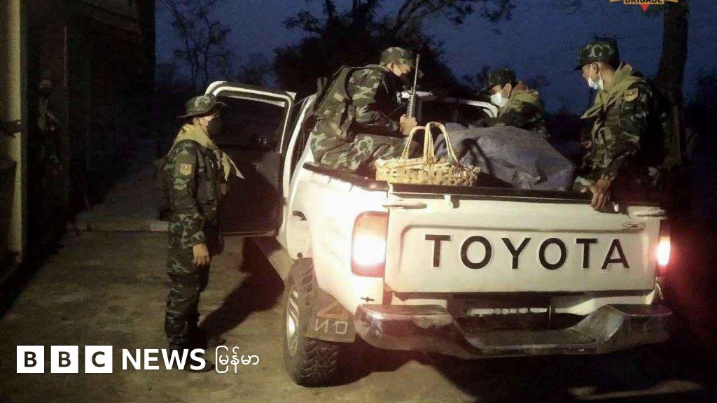 ပခုက္ကူမှာ ကျည်ဆန် ၁၂၀၀ ကျော်နဲ့ လက်နက်ခဲယမ်းတွေကို စစ်တပ်ဖမ်းမိ Bbc