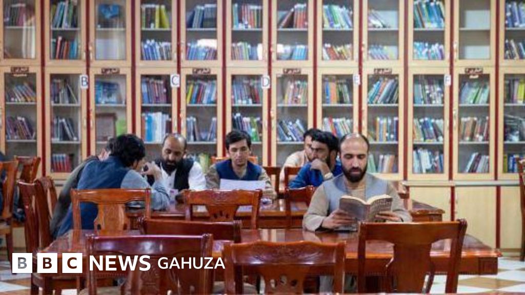 Afghanistan: Aba Taliban babujije ikoreshwa muri kaminuza ry'ibitabo ...