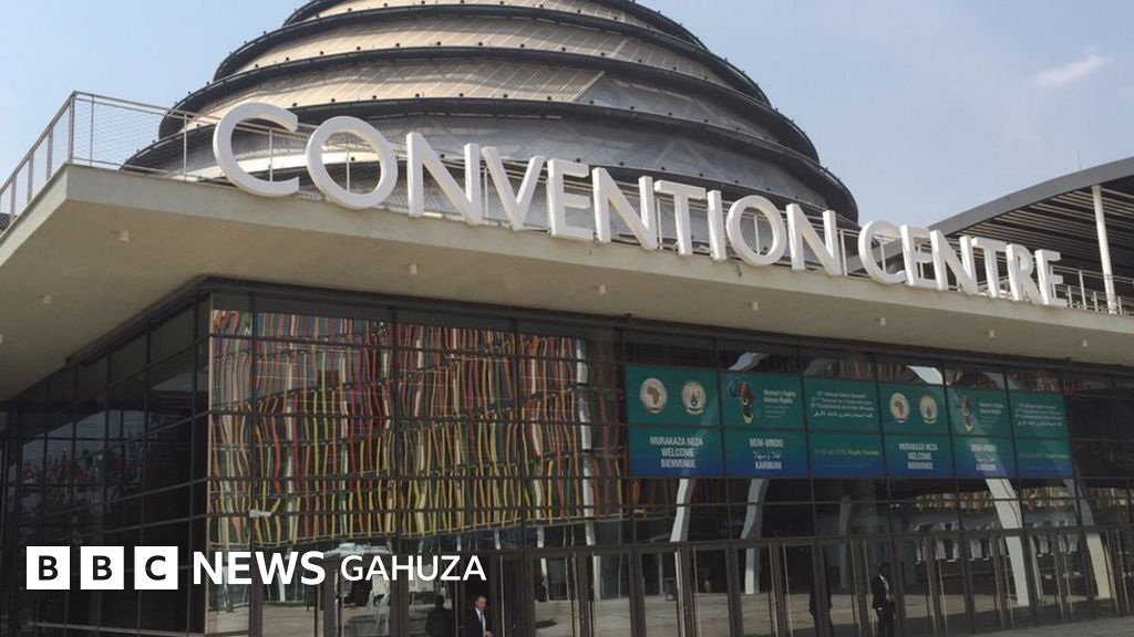 Perezida Paul Kagame yafunguye inyubako avuga ko ari 'imbaraga z ...