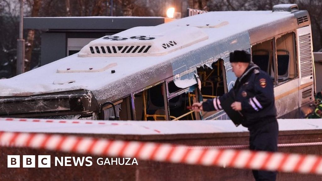 Gari ya moshi i Moscow yishe abantu bane - BBC News Gahuza