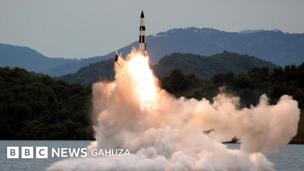 Korea ya Ruguru ivuga ko misire zarashwe kwari ukwigana igitero ca ...