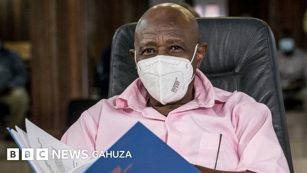 'Nishimiye irekurwa rya Paul Rusesabagina' – Biden - BBC News Gahuza