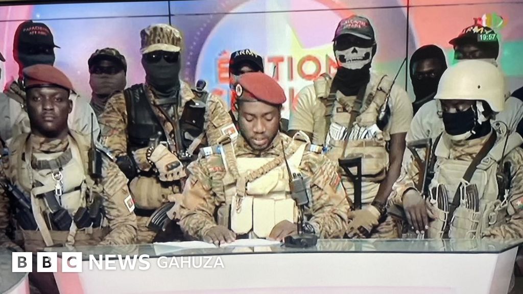 Coup d’Etat Burkina Faso: intwazangabo za gisirikare zabogoje perezida Damiba - BBC News Gahuza