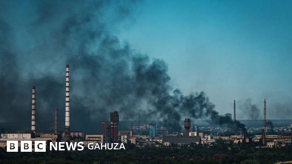 Intambara ya Ukraine: ibihumbi n’ibihumbi bazibiriwe Severodonetsk ...