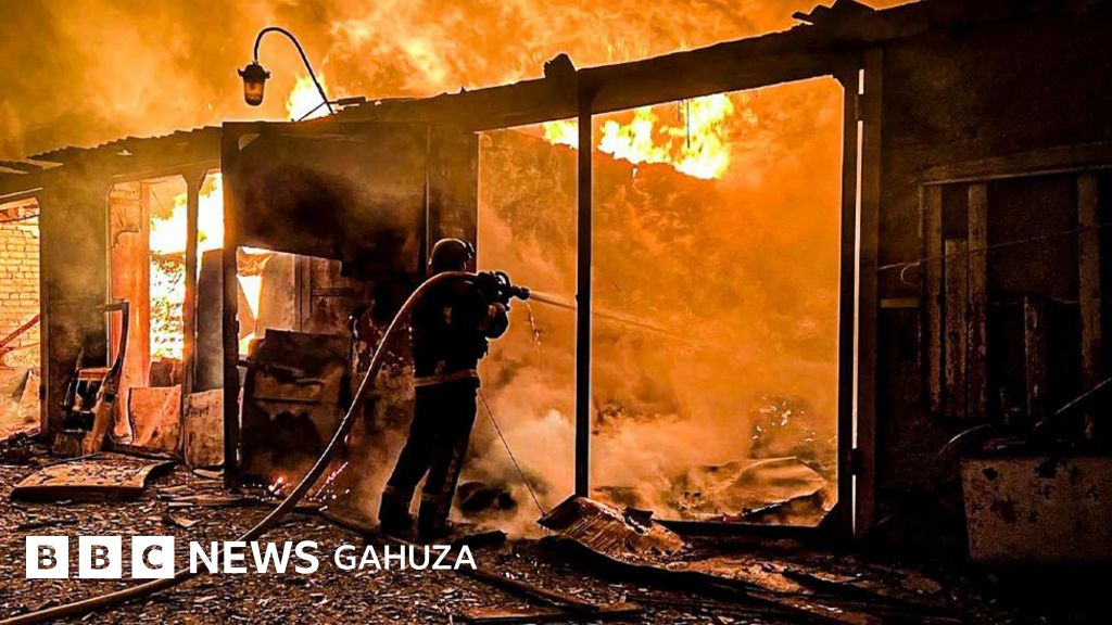 Putin yatangaje ko Russia itanze agahengwe k'imisi itatu muri Ukraine ...