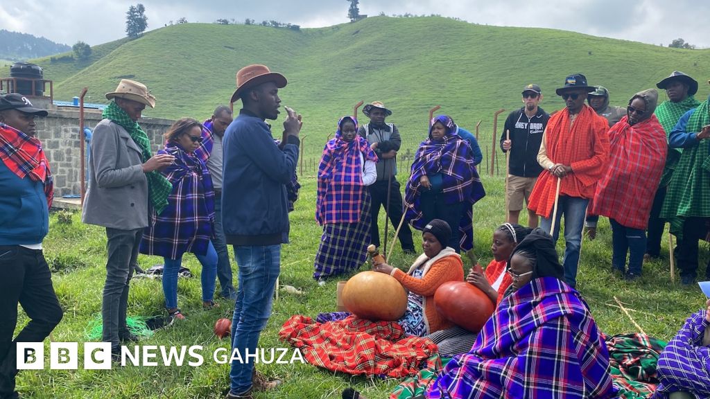 Uko Ngabo Karegeya arimo guteza imbere ubukerarugendo bushingiye ku nka ...