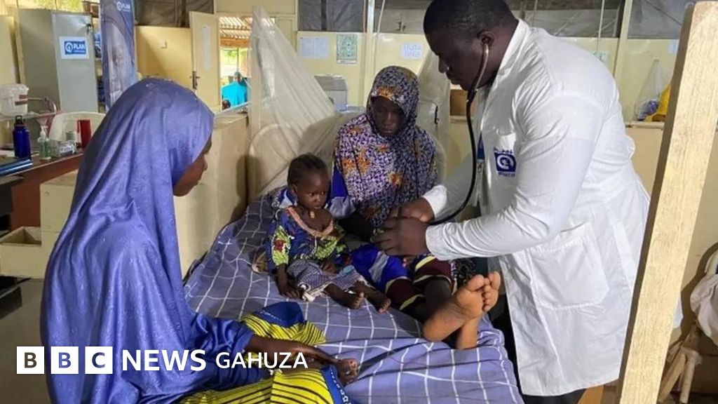 Boko Haram muri Nigeria: Abagore bagenda urugendo rurerure kugira ngo barengere ubuzima bw'abana ...