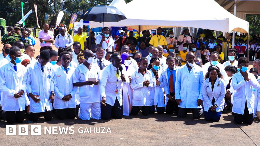 Uganda: Abaganga bapfukamye basaba Museveni kwiyamamariza manda ya ...