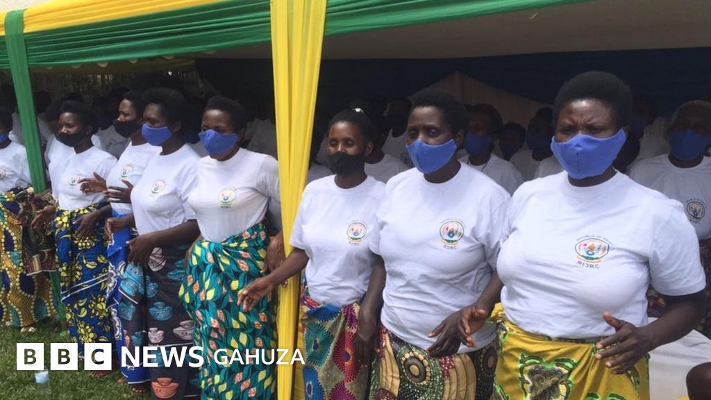 Rwanda: 1800 barangije amahugurwa i Nyarushishi batashye - BBC News Gahuza