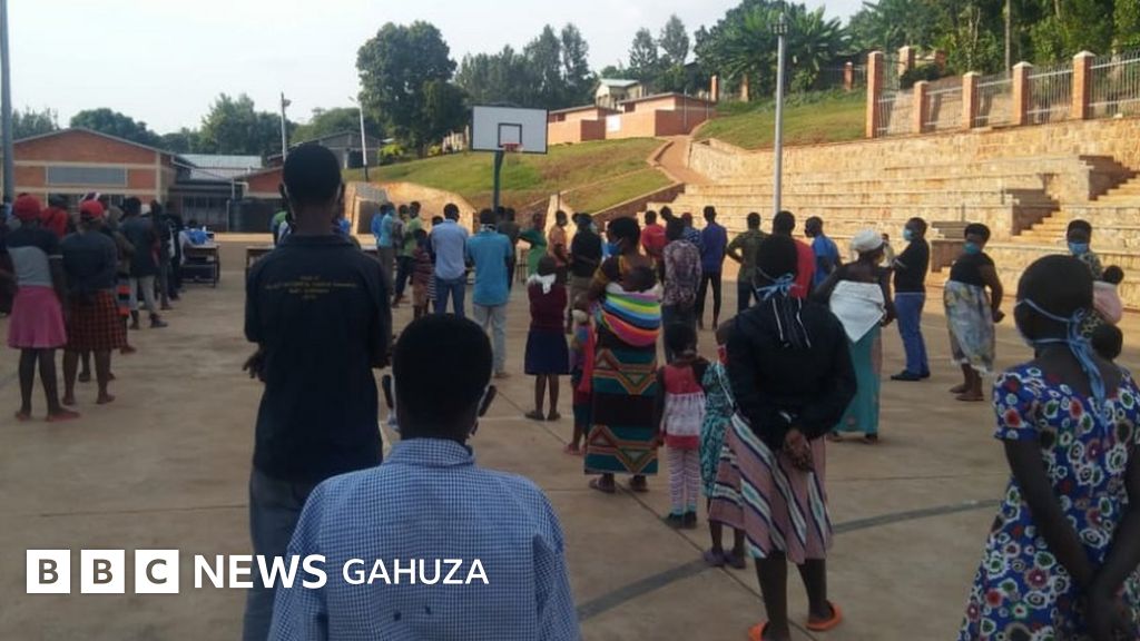 Rwanda – Coronavirus: Abayanduye barenze 1,000, bwa mbere yageze mu mfungwa - BBC News Gahuza