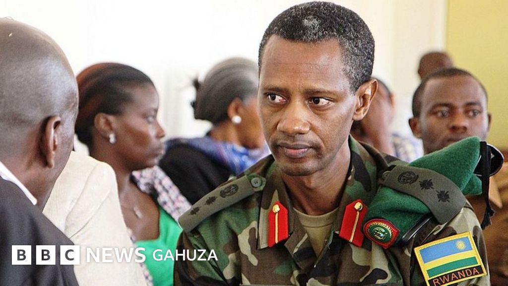 Tom Byabagamba yakatiwe imyaka itatu ku cyaha cy'ubujura - BBC News Gahuza