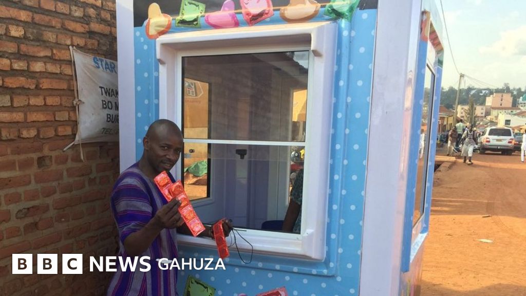 Udukingirizo dutangwa ku buntu mu Rwanda - BBC News Gahuza