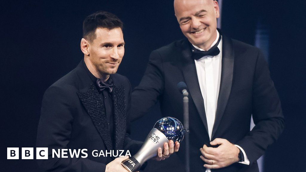 Lionel Messi wa Argentina yatsindiye agashimwe k’umukinyi mwiza wa FIFA ...