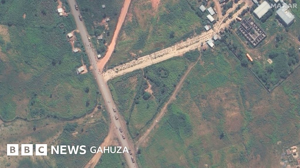 Amafoto y'icyogajuru yerekana gukusanya abasirikare kwa Ethiopia - BBC ...