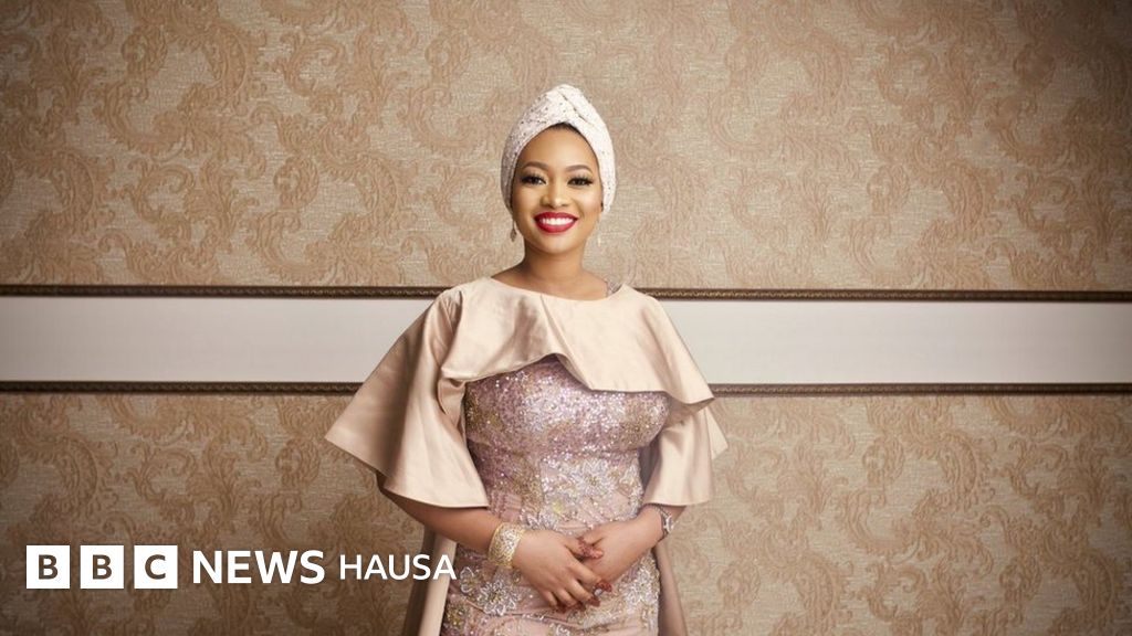 Fatima Ganduje ta caccaki 'yan Kwankwasiyya a Twitter - BBC News Hausa