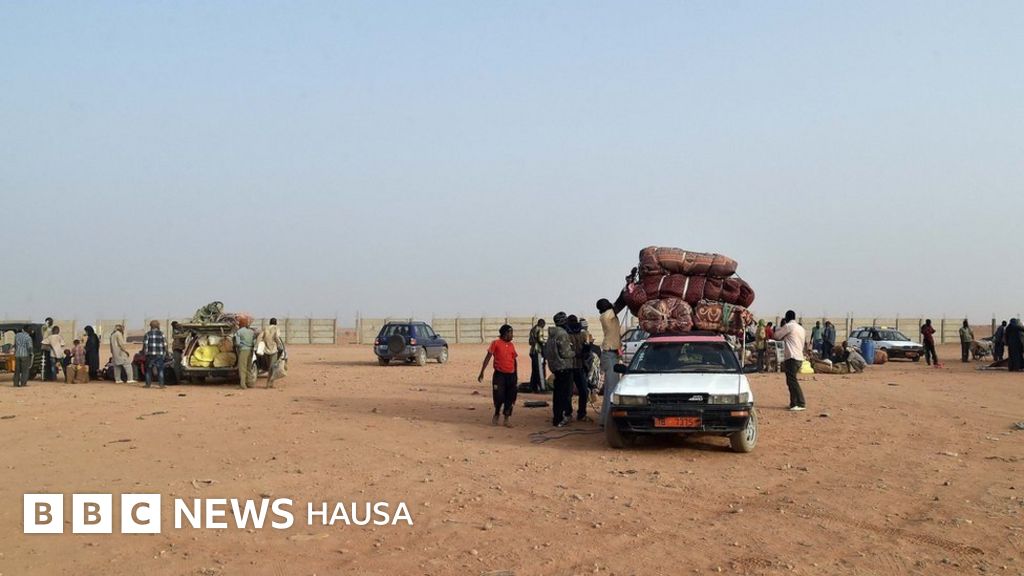 Sojojin Niger sun ceto 'yan ci-rani a cikin sahara - BBC News Hausa