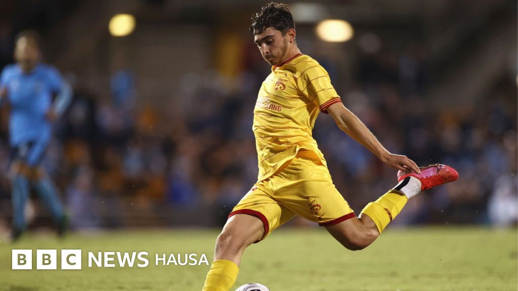 Josh Cavallo: Dan wasan da ya sanar shi dan luwadi ne mai taka leda ...