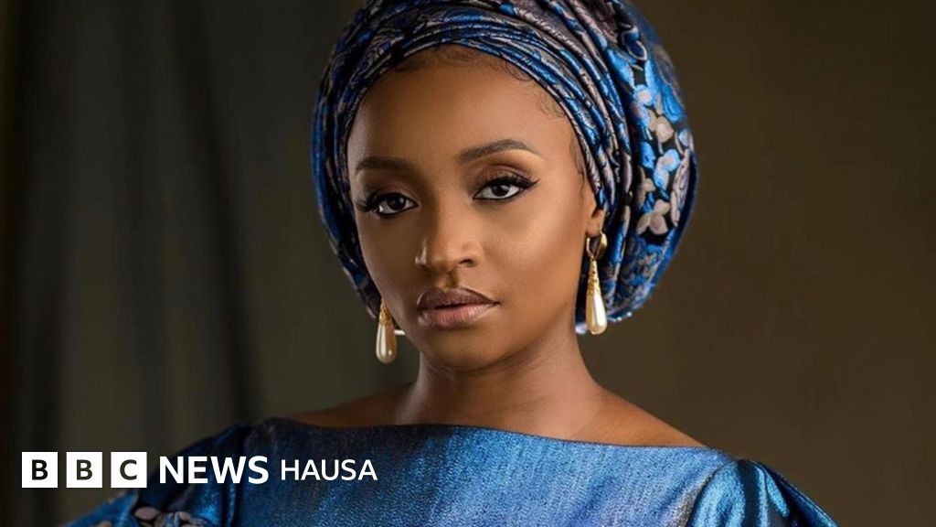 Rahama Sadau na tara wa almajirai kayan sanyi - BBC News Hausa