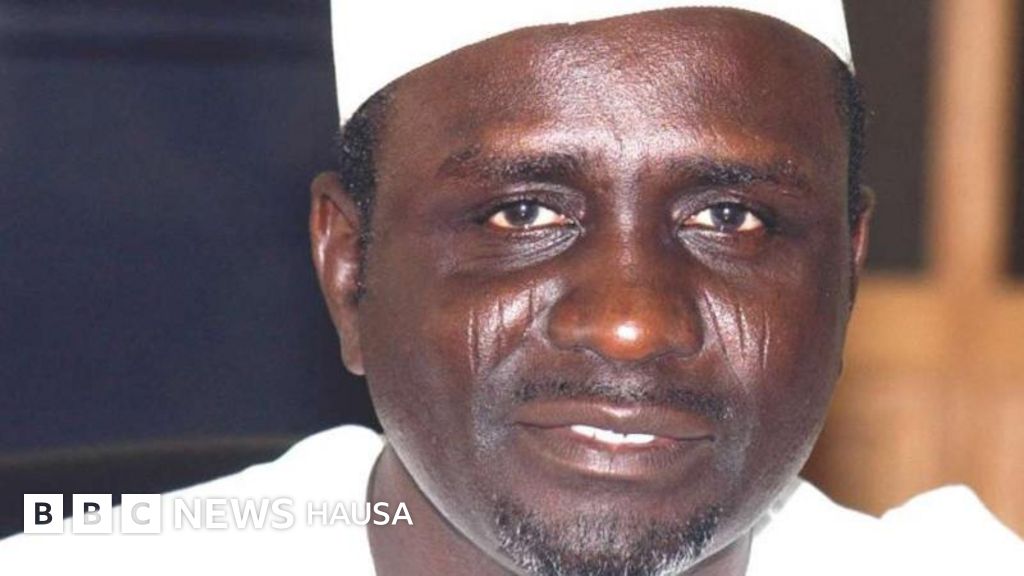 Kwankwaso bai yi mana adalci ba – Shekarau - BBC News Hausa