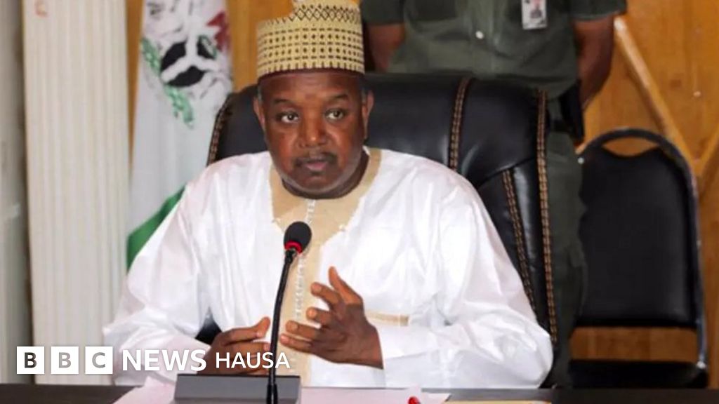 'Yan bindiga sun tare hanyar Koko zuwa Yauri a jihar Kebbi - BBC News Hausa