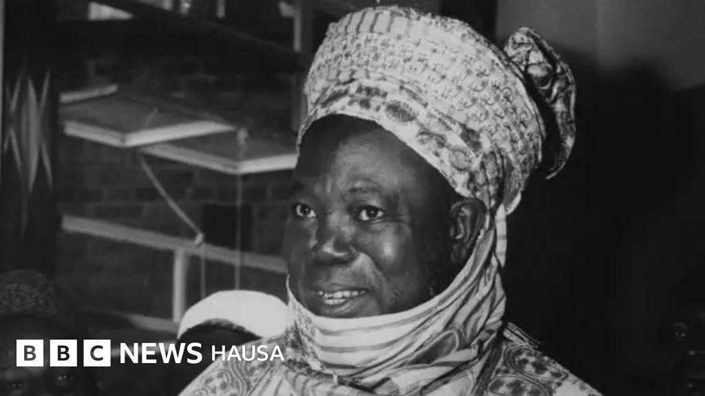 Abin da ya sa aka binne Sardauna a Kaduna maimakon Sokoto - BBC News Hausa