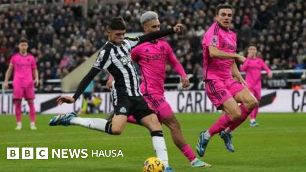 Dan shekara 17 ya zama matashin da ya ci kwallo a Premier a tarihi - BBC News Hausa