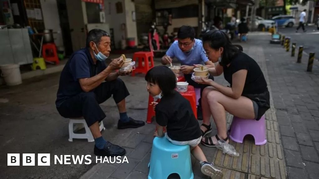 Dalili biyar da ya sa tattalin arzikin China ke cikin garari - BBC News Hausa