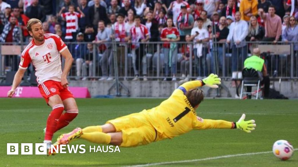 Kane ya kafa tarihin yawan cin kwallaye na kashin kansa - BBC News Hausa