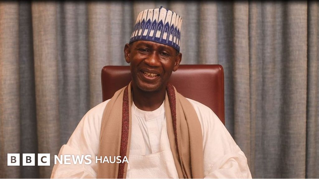 Bashir Dan Musa: Ina takaicin yadda aka lalata yabon manzon Allah - BBC News Hausa