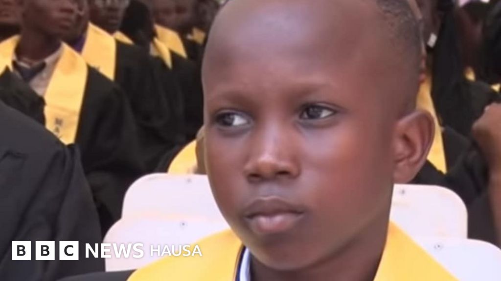 Dan shekara 12 ya fara karatun jami'a a Ghana - BBC News Hausa