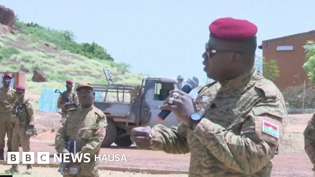 Sojoji sun sake yin juyin mulki a Burkina Faso - BBC News Hausa